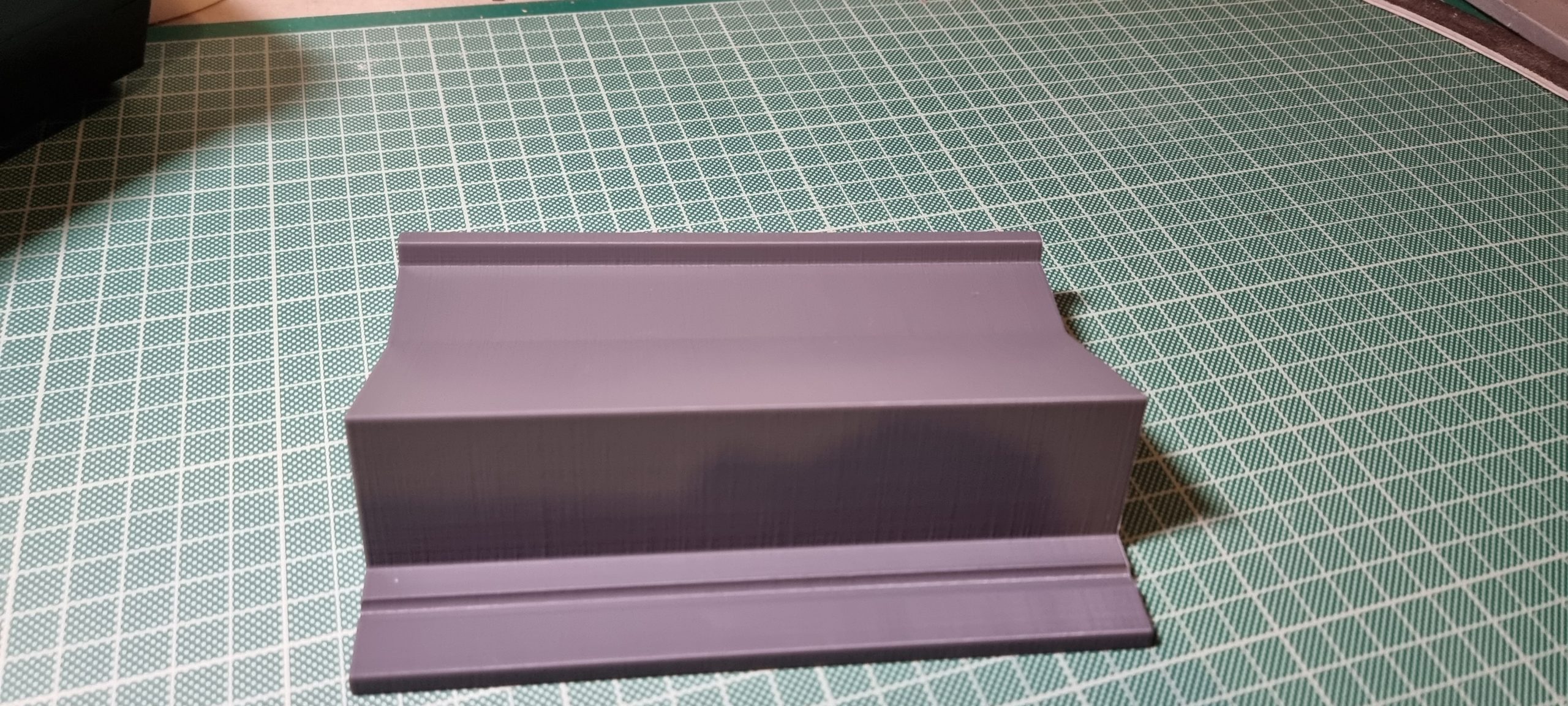 Desktop Stand for Icom IC-705 - www.3dhamparts.eu